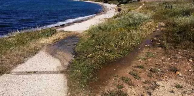 YouTG.NET - Mare inquinato, divieto di balneazione sul litorale di Quartu YouTG.NET - Mare inquinato, divieto di balneazione sul litorale di Quartu