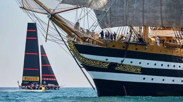 YouTG.NET - Amerigo Vespucci e Luna Rossa insieme nel golfo di Cagliari ... YouTG.NET - Amerigo Vespucci e Luna Rossa insieme nel golfo di Cagliari ...