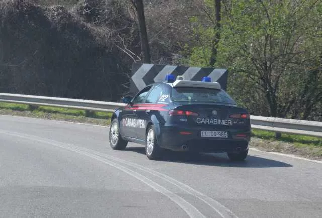 YouTG.NET - Perde il controllo dell'auto su un rettilineo nella 125 ... YouTG.NET - Perde il controllo dell'auto su un rettilineo nella 125 ...